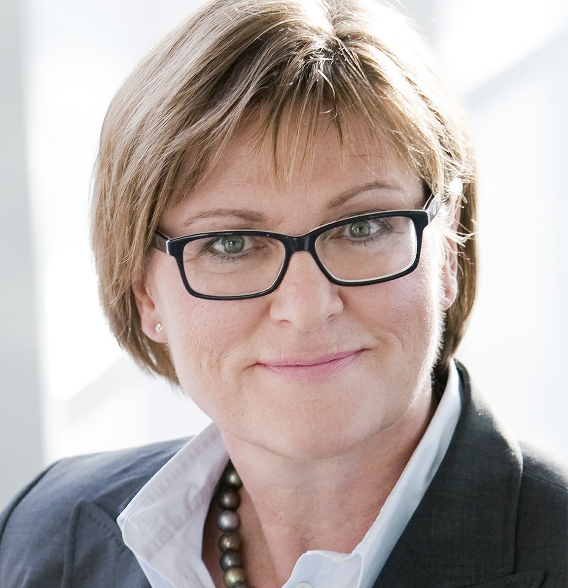 Ursula Lindl scheidet zum Jahresende aus - DEGA GRÜNER MARKT